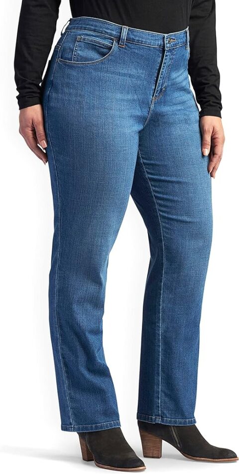 best blue jeans for women over 40 | 40+style